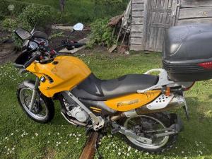 Dzeltens BMW F 650GS 2000 Kauņa, ar dzinēja tilpumu 0.65 L un nobraukumu 71 tūkst. km par 1800 €, foto 14 vietnē AUTOMOTO.COM.LV