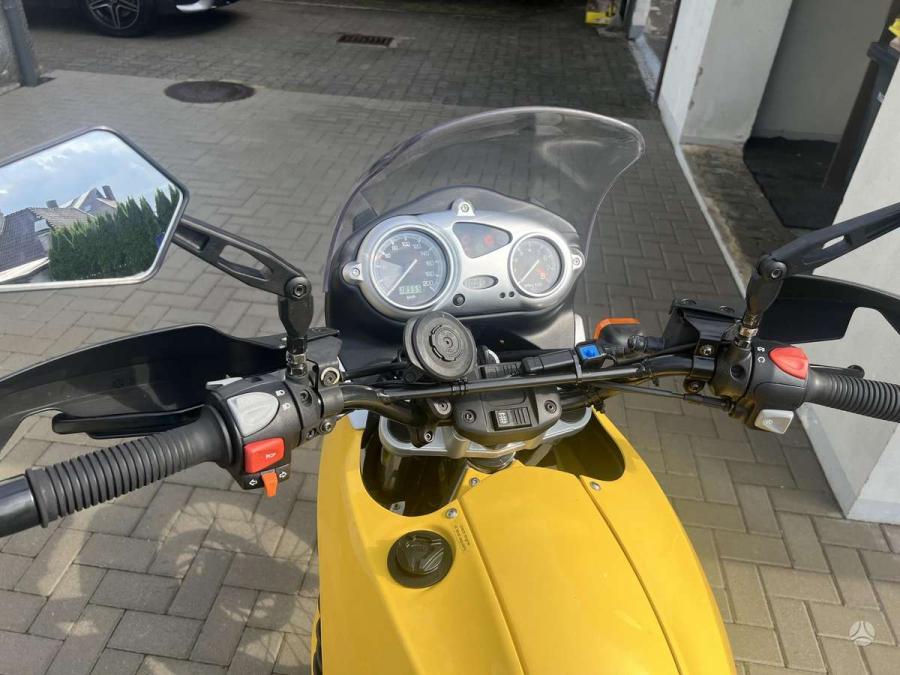 Dzeltens BMW F 650GS 2003 Mažeikiai, ar dzinēja tilpumu 0.65 L un nobraukumu 19 tūkst. km par 2250 €, foto 8 vietnē AUTOMOTO.COM.LV