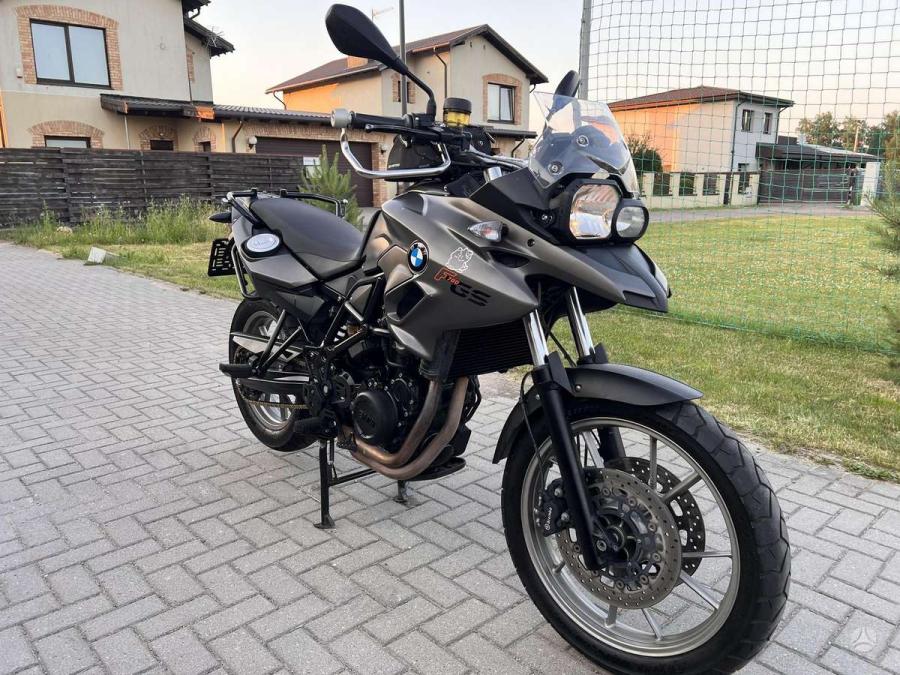 Pelēks BMW F 700GS 2013 Viļņa, ar dzinēja tilpumu 0.80 L un nobraukumu 41 tūkst. km par 4900 €, foto 16 vietnē AUTOMOTO.COM.LV
