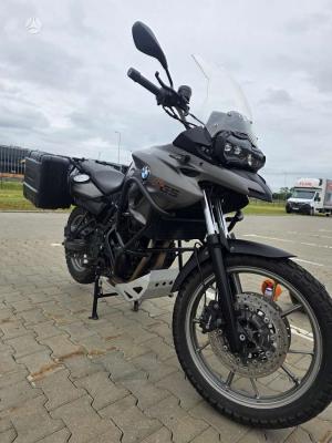 Grey BMW F 700GS 2013 in Vilnius, with an engine capacity of 0.80 L and mileage of 30 thousand km for 4999 €, photo 5 on AUTOMOTO.COM.LV