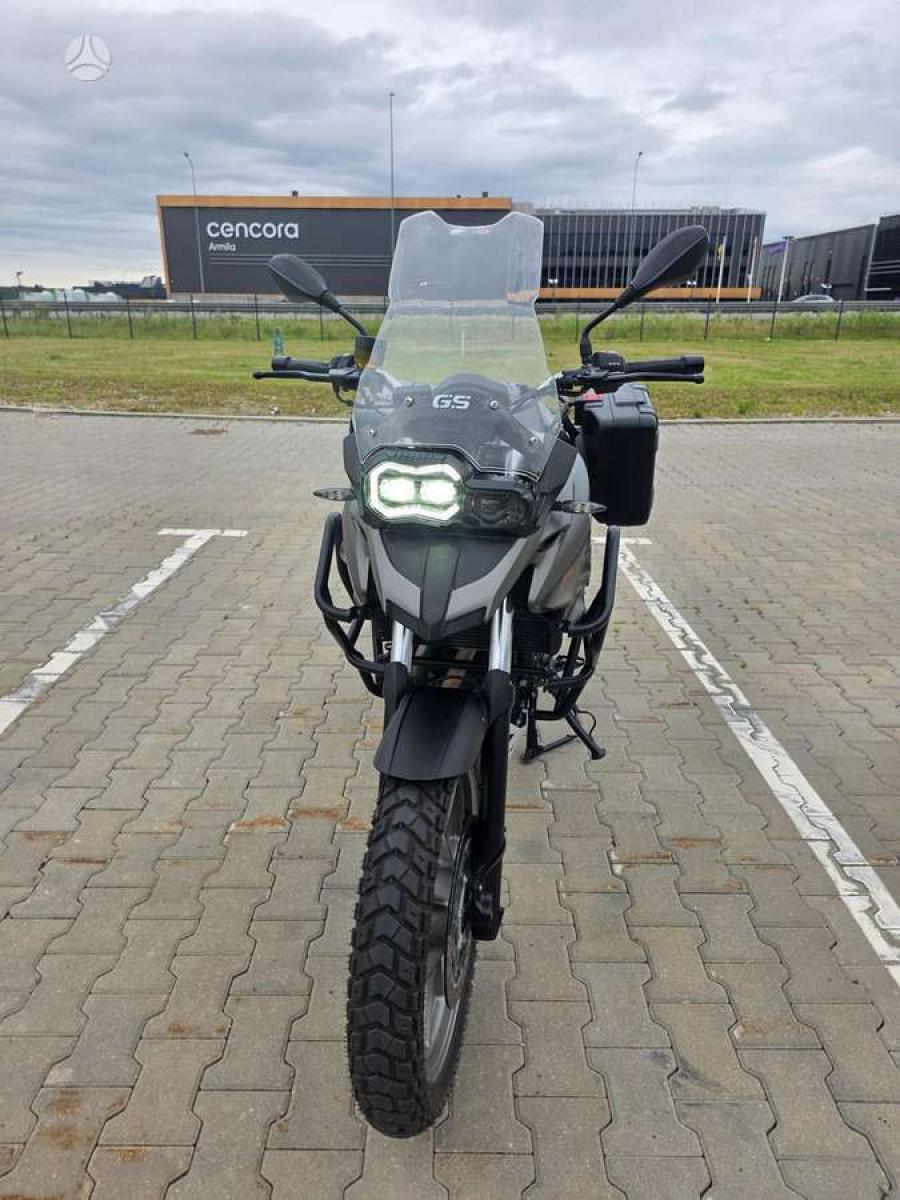 Grey BMW F 700GS 2013 in Vilnius, with an engine capacity of 0.80 L and mileage of 30 thousand km for 4999 €, photo 9 on AUTOMOTO.COM.LV