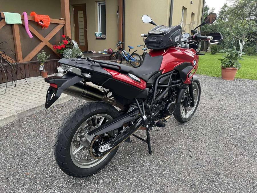 Red BMW F 700GS 2013 in Kursenai, with an engine capacity of 0.80 L and mileage of 70 thousand km for 4150 €, photo 7 on AUTOMOTO.COM.LV