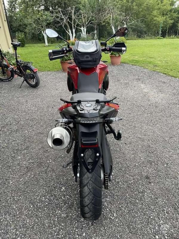 Red BMW F 700GS 2013 in Kursenai, with an engine capacity of 0.80 L and mileage of 70 thousand km for 4150 €, photo 7 on AUTOMOTO.COM.LV