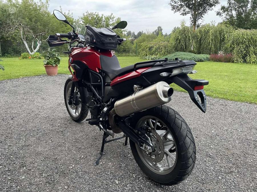 Red BMW F 700GS 2013 in Kursenai, with an engine capacity of 0.80 L and mileage of 70 thousand km for 4150 €, photo 9 on AUTOMOTO.COM.LV
