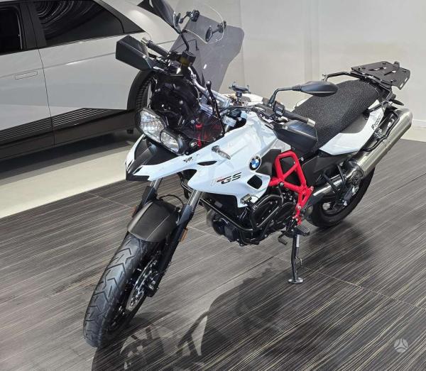 White BMW F 700GS 2017 in Siauliai, with an engine capacity of 0.80 L and mileage of 14 thousand km for 5900 €, photo 3 on AUTOMOTO.COM.LV