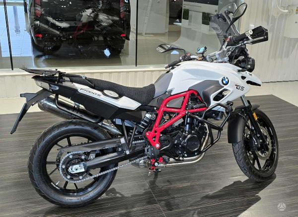 White BMW F 700GS 2017 in Siauliai, with an engine capacity of 0.80 L and mileage of 14 thousand km for 5900 €, photo 8 on AUTOMOTO.COM.LV