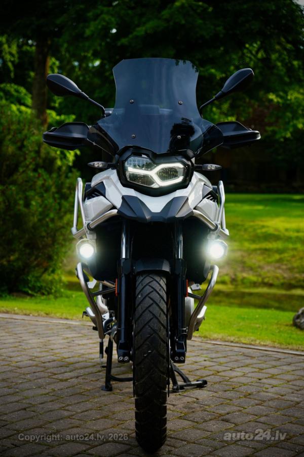 Black BMW F 750GS 2019 in Tallinn, with an engine capacity of 0.85 L and mileage of 17 thousand km for 10500 €, photo 1 on AUTOMOTO.COM.LV