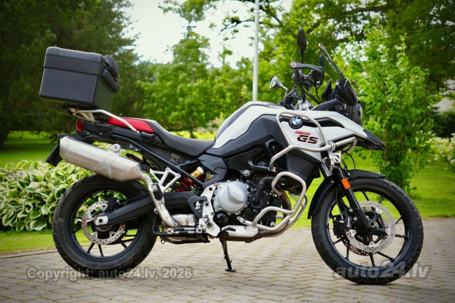 Black BMW F 750GS 2019 in Tallinn, with an engine capacity of 0.85 L and mileage of 17 thousand km for 10500 €, photo 5 on AUTOMOTO.COM.LV