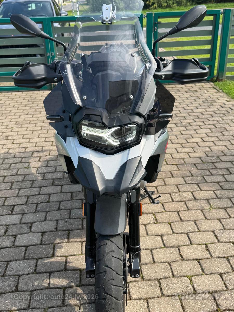 BMW F 750GS 2024 in Tallinn, with an engine capacity of 0.85 L and mileage of 8 thousand km for 9450 €, photo 4 on AUTOMOTO.COM.LV