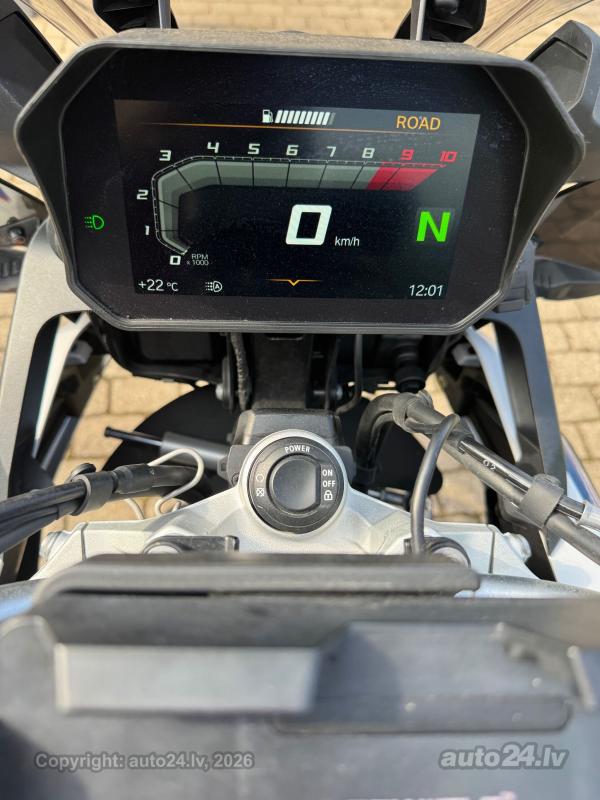 BMW F 750GS 2024 in Tallinn, with an engine capacity of 0.85 L and mileage of 8 thousand km for 9450 €, photo 4 on AUTOMOTO.COM.LV