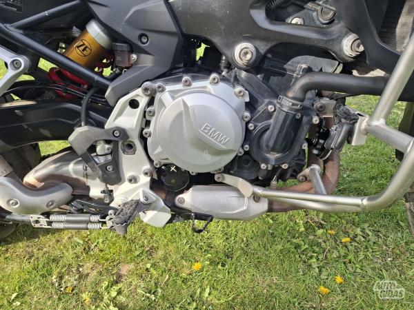 Белый БМВ F 750GS 2020 в Ионишкис, объемом двигателя 0.85 л и пробегом 22 тыс. км за 6500 €, фото 7 на AUTOMOTO.COM.LV