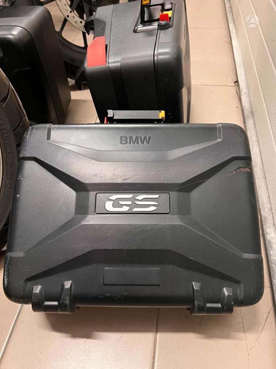 Yellow BMW F 750GS 2018 in Vilnius, with an engine capacity of 0.85 L and mileage of 66 thousand km for 7350 €, photo 7 on AUTOMOTO.COM.LV