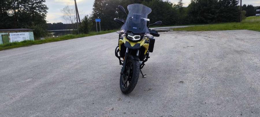 Yellow BMW F 750GS 2019 in Vilnius, with an engine capacity of 0.85 L and mileage of 10 thousand km for 9000 €, photo 4 on AUTOMOTO.COM.LV