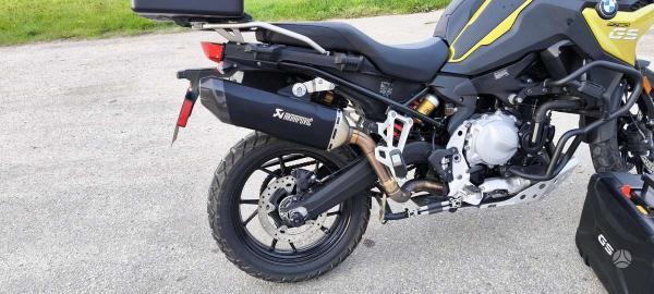BMW F 750GS 2019 in Vilnius on AUTOMOTO.COM.LV Yellow BMW F 750GS 2019 in Vilnius, with an engine capacity of 0.85 L and mileage of 10 thousand km for 9000 €, photo 11 on AUTOMOTO.COM.LV