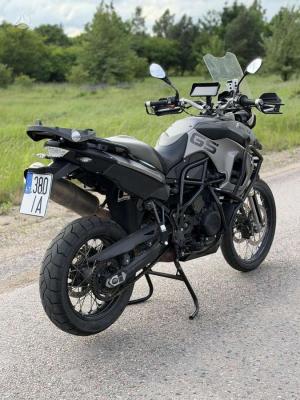Black BMW F 800GS 2009 in Jonava, with an engine capacity of 0.80 L and mileage of 55 thousand km for 5200 €, photo 5 on AUTOMOTO.COM.LV