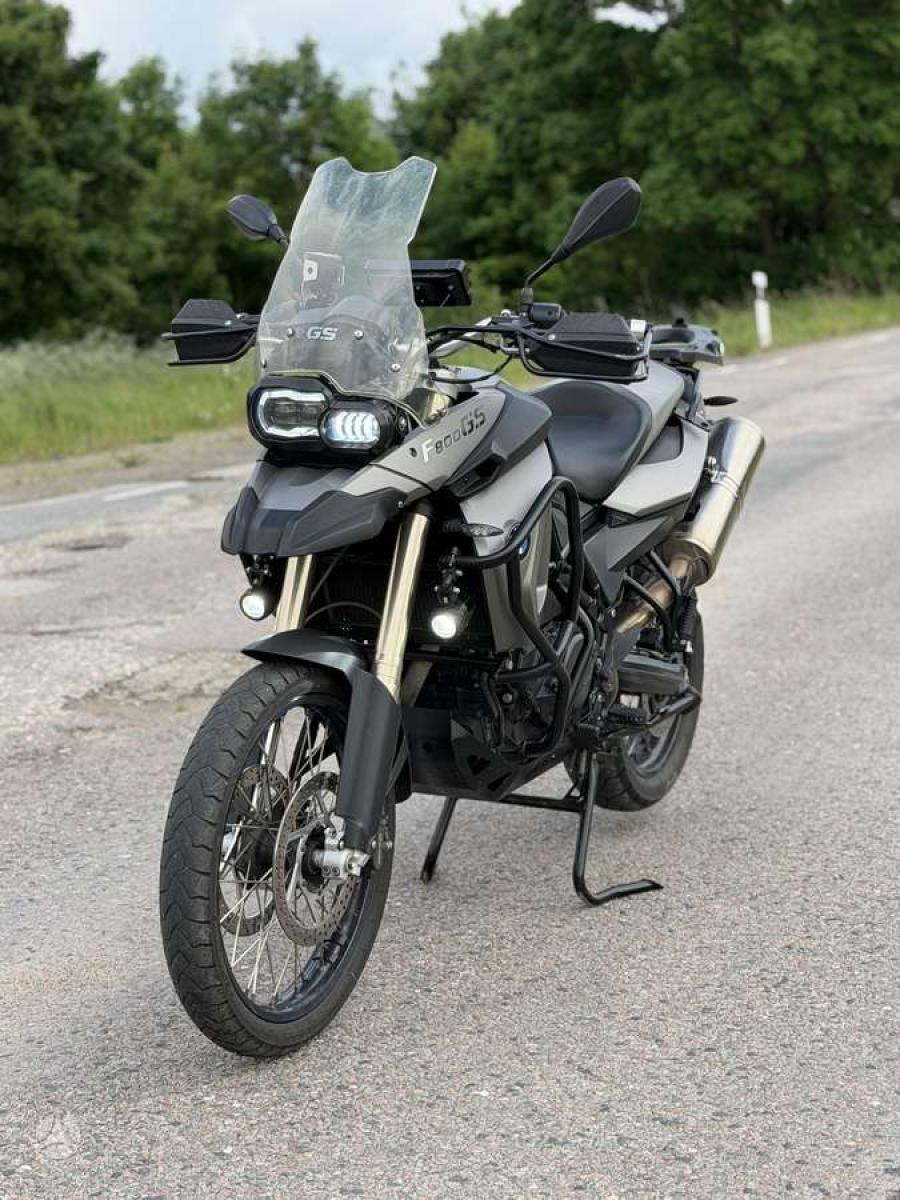 Black BMW F 800GS 2009 in Jonava, with an engine capacity of 0.80 L and mileage of 55 thousand km for 5200 €, photo 9 on AUTOMOTO.COM.LV
