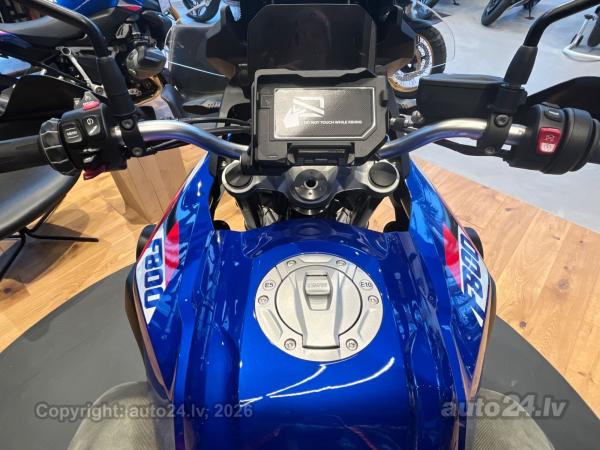 Синий БМВ F 800GS 2024 в Таллин, объемом двигателя 0.90 л и пробегом 7 тыс. км за 11900 €, фото 4 на AUTOMOTO.COM.LV