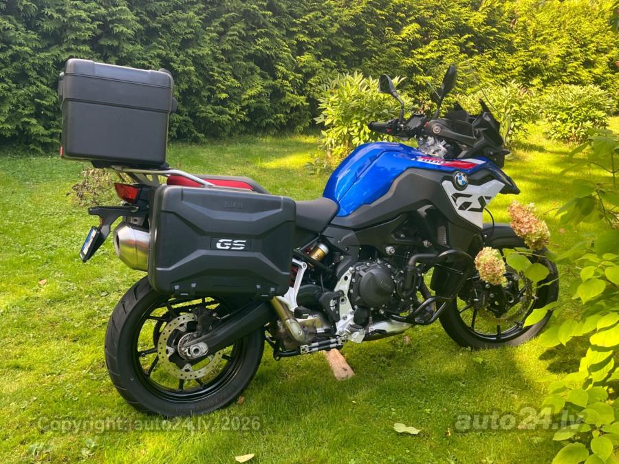 Blue BMW F 800GS 2024 in Tallinn, with an engine capacity of 0.90 L and mileage of 7 thousand km for 11900 €, photo 10 on AUTOMOTO.COM.LV