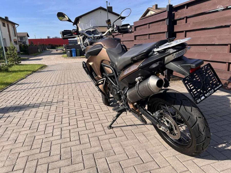Brūns BMW F 800GS 2010 Viļņa, ar dzinēja tilpumu 0.80 L un nobraukumu 58 tūkst. km par 5100 €, foto 8 vietnē AUTOMOTO.COM.LV