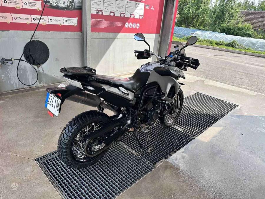 Серый БМВ F 800GS 2009 в Биржай, объемом двигателя 0.80 л и пробегом 8 тыс. км за 6000 €, фото 5 на AUTOMOTO.COM.LV