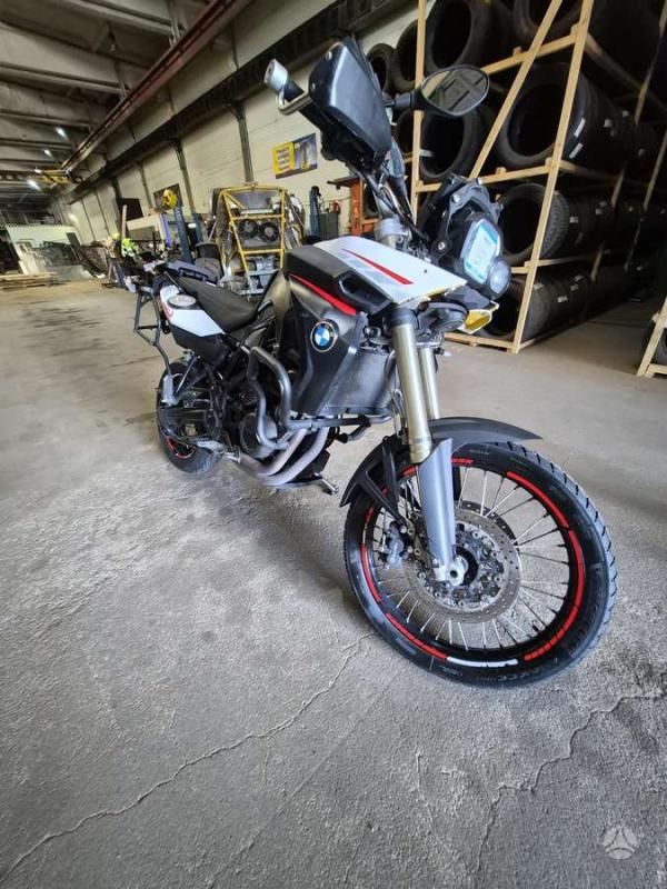 BMW F 800GS 2008 in Vilnius, with an engine capacity of 0.80 L and mileage of 32 thousand km for 3600 €, photo 5 on AUTOMOTO.COM.LV