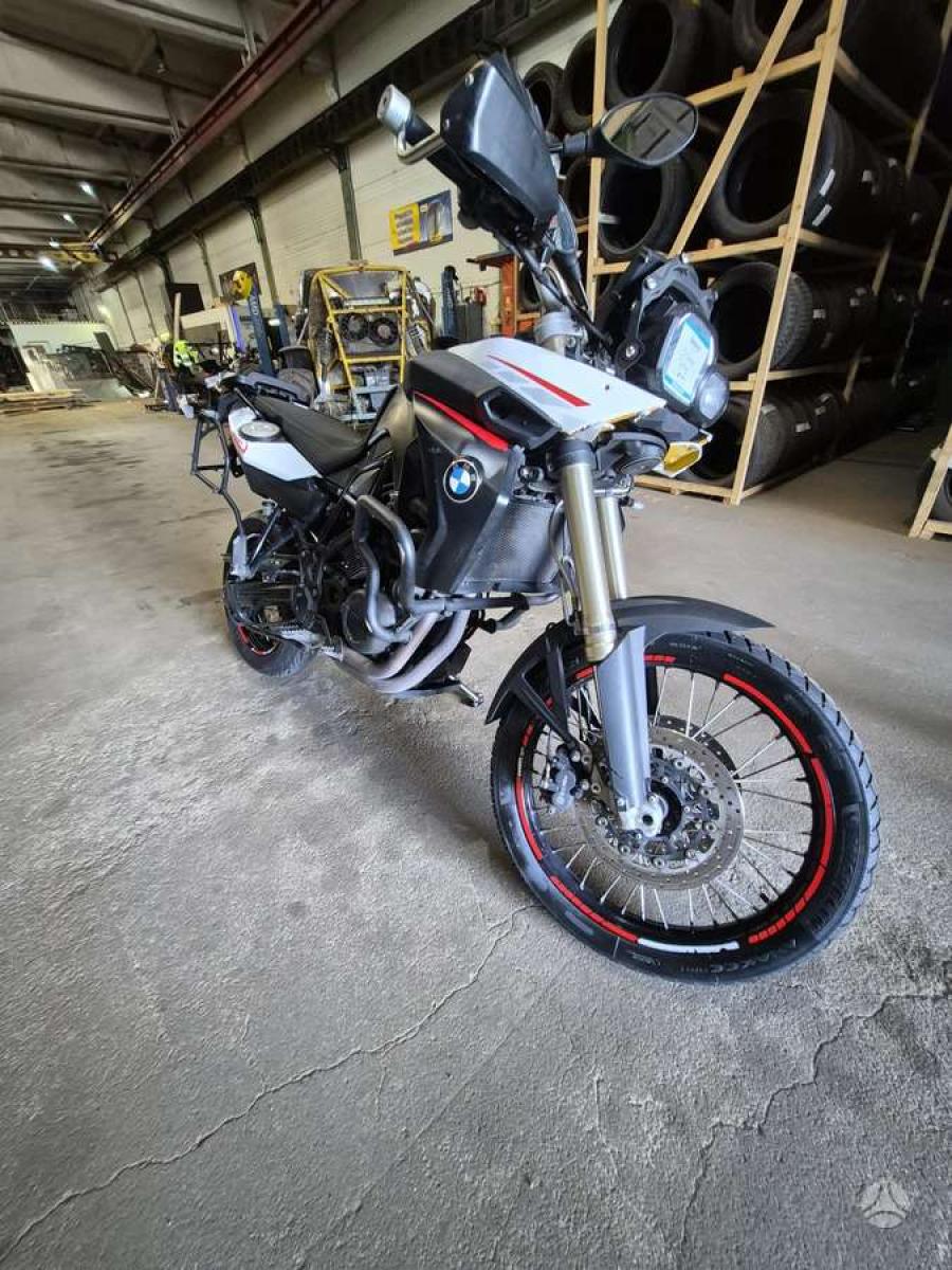 BMW F 800GS 2008 in Vilnius, with an engine capacity of 0.80 L and mileage of 32 thousand km for 3600 €, photo 6 on AUTOMOTO.COM.LV