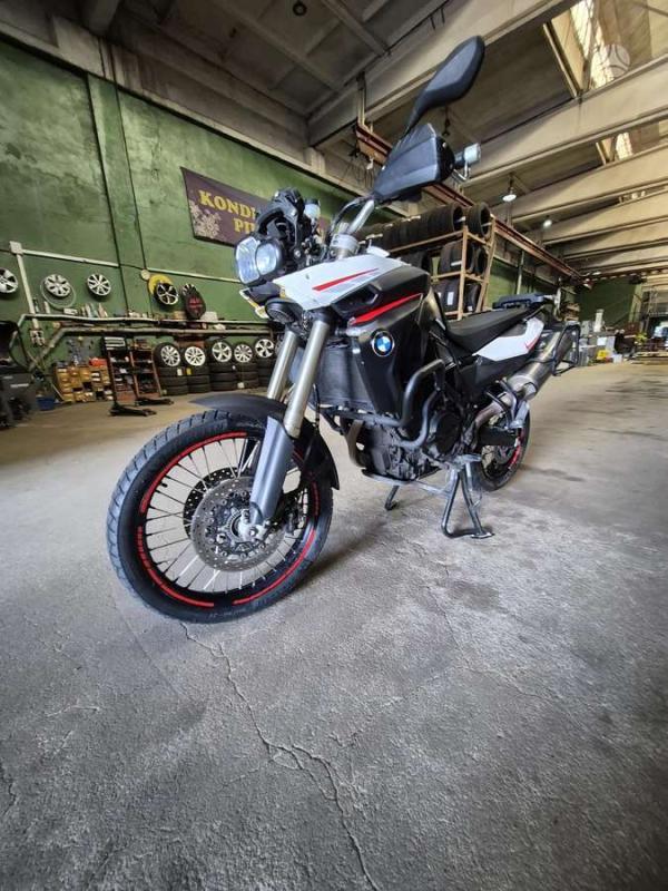 BMW F 800GS 2008 in Vilnius, with an engine capacity of 0.80 L and mileage of 32 thousand km for 3600 €, photo 6 on AUTOMOTO.COM.LV