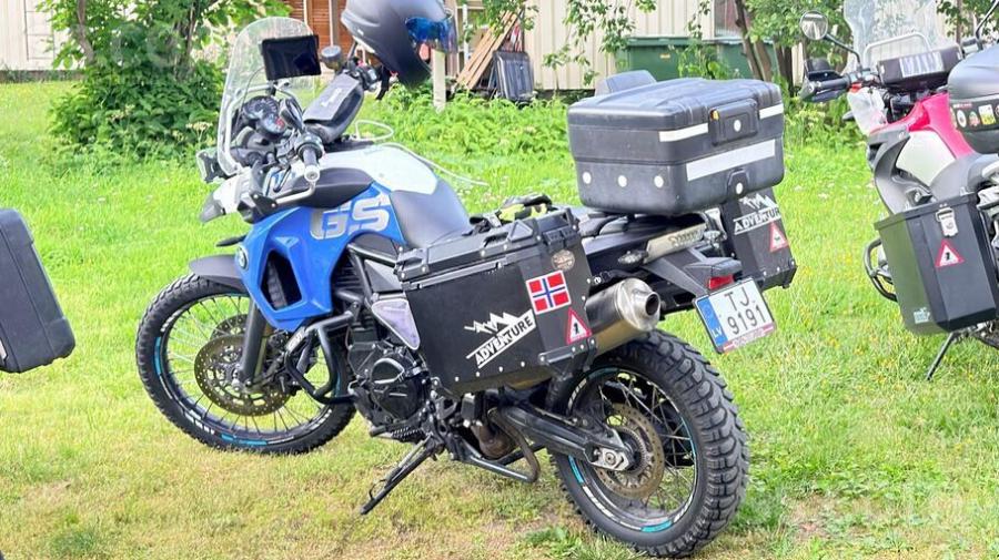 BMW F 800GS 2012 in Cesis, with an engine capacity of 0.80 L and mileage of 0 thousand km for 7400 €, photo 4 on AUTOMOTO.COM.LV