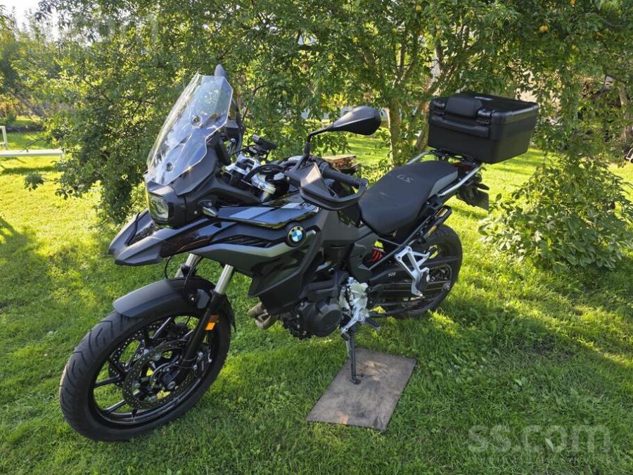 BMW F 800GS 2026 in Ogre, with an engine capacity of 0.90 L and mileage of 0 thousand km for 14100 €, photo 3 on AUTOMOTO.COM.LV