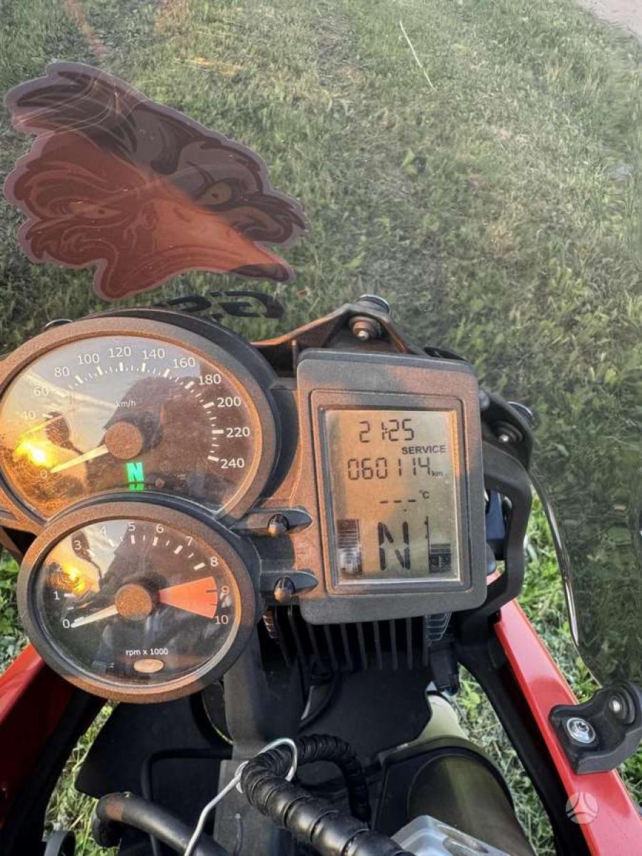 Red BMW F 800GS 2010 in Kaunas, with an engine capacity of 0.80 L and mileage of 60 thousand km for 4700 €, photo 7 on AUTOMOTO.COM.LV