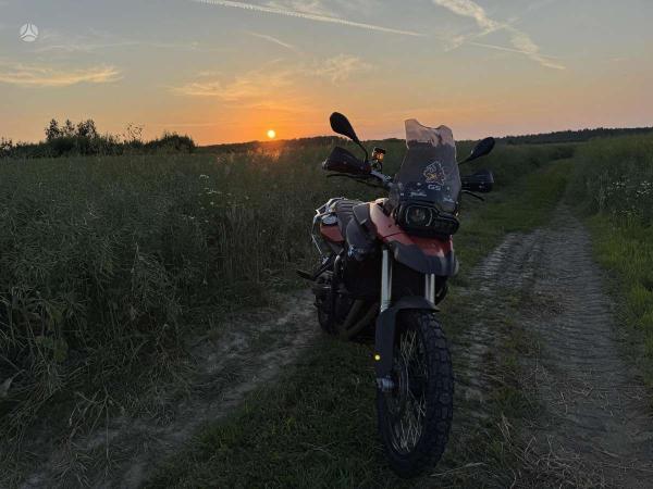 Red BMW F 800GS 2010 in Kaunas, with an engine capacity of 0.80 L and mileage of 60 thousand km for 4700 €, photo 7 on AUTOMOTO.COM.LV