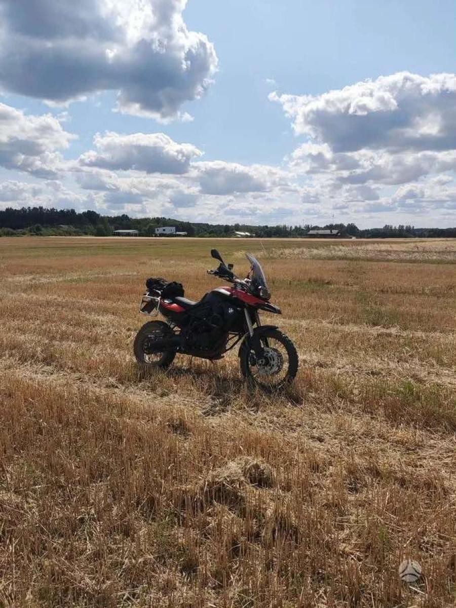 Red BMW F 800GS 2010 in Kaunas, with an engine capacity of 0.80 L and mileage of 60 thousand km for 4700 €, photo 11 on AUTOMOTO.COM.LV