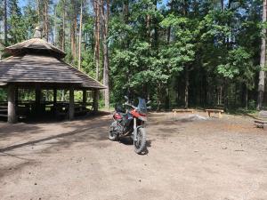 Red BMW F 800GS 2010 in Kaunas, with an engine capacity of 0.80 L and mileage of 60 thousand km for 4700 €, photo 12 on AUTOMOTO.COM.LV