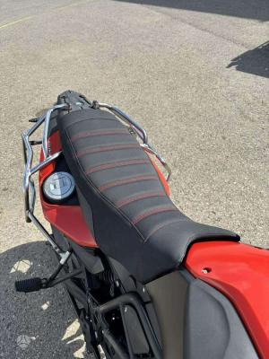 Red BMW F 800GS 2010 in Kaunas, with an engine capacity of 0.80 L and mileage of 60 thousand km for 4700 €, photo 13 on AUTOMOTO.COM.LV
