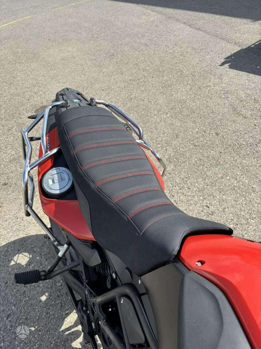 Red BMW F 800GS 2010 in Kaunas, with an engine capacity of 0.80 L and mileage of 60 thousand km for 4700 €, photo 13 on AUTOMOTO.COM.LV
