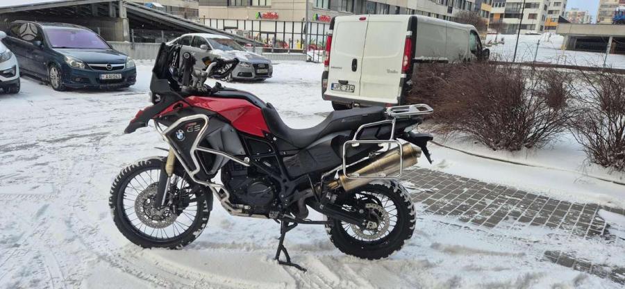 Red BMW F 800GS 2014 in Vilnius, with an engine capacity of 0.80 L and mileage of 25 thousand km for 4700 €, photo 1 on AUTOMOTO.COM.LV