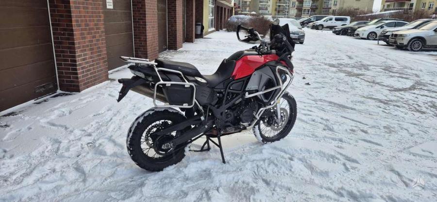 Красный БМВ F 800GS 2014 в Вильнюс, объемом двигателя 0.80 л и пробегом 25 тыс. км за 4600 €, фото 3 на AUTOMOTO.COM.LV