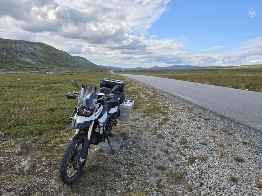 White BMW F 800GS 2010 in Vilnius, with an engine capacity of 0.00 L and mileage of 60 thousand km for 4750 €, photo 4 on AUTOMOTO.COM.LV