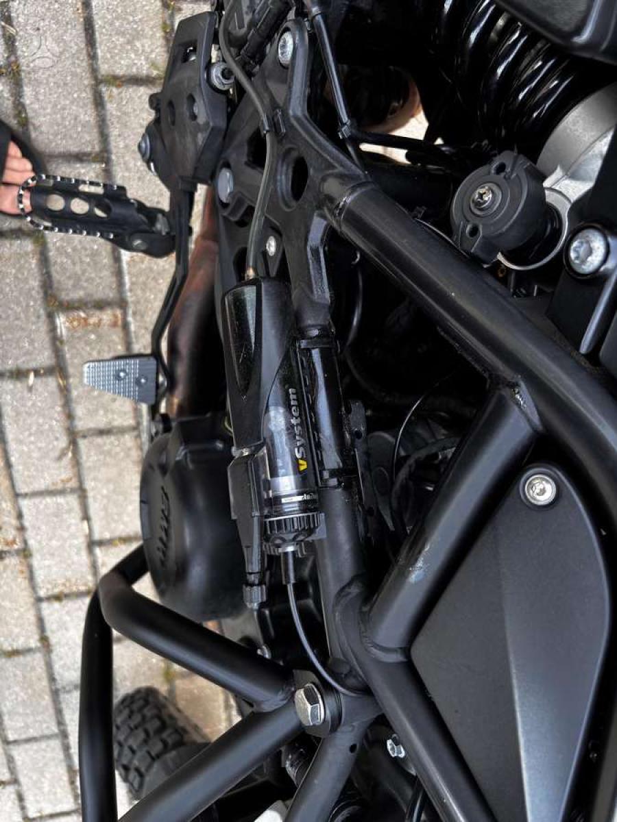 White BMW F 800GS 2010 in Vilnius, with an engine capacity of 0.80 L and mileage of 90 thousand km for 6600 €, photo 10 on AUTOMOTO.COM.LV