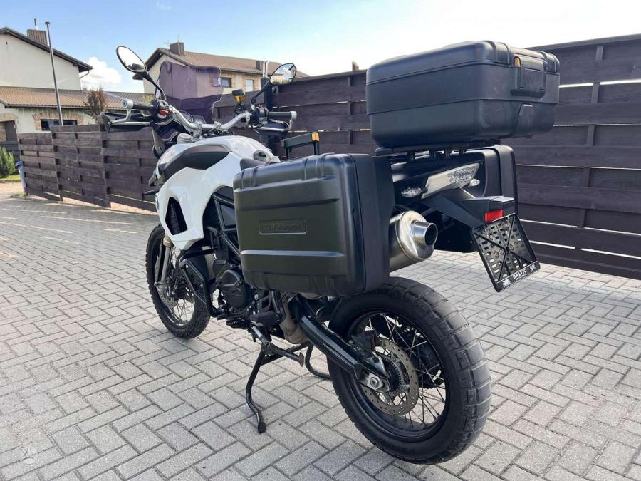 Белый БМВ F 800GS 2011 в Вильнюс, объемом двигателя 0.80 л и пробегом 36 тыс. км за 5690 €, фото 7 на AUTOMOTO.COM.LV