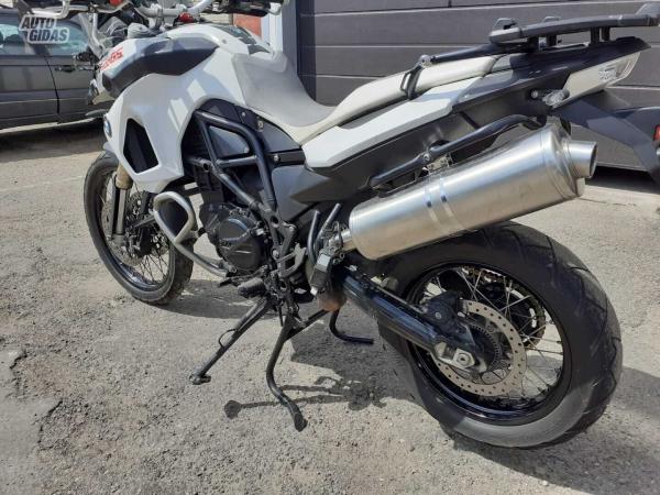 White BMW F 800GS 2011 in Panevezys, with an engine capacity of 0.80 L and mileage of 40 thousand km for 4800 €, photo 4 on AUTOMOTO.COM.LV