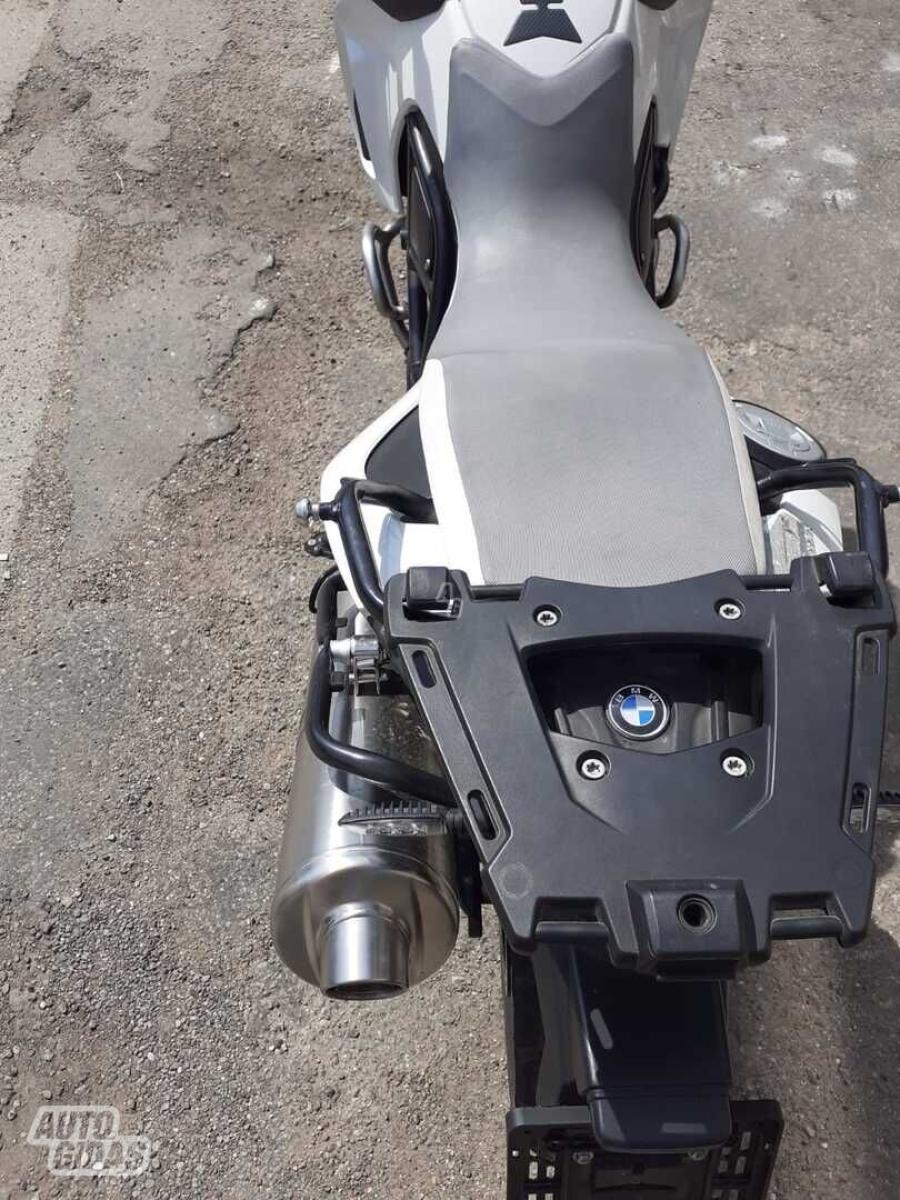 White BMW F 800GS 2011 in Panevezys, with an engine capacity of 0.80 L and mileage of 40 thousand km for 4800 €, photo 5 on AUTOMOTO.COM.LV