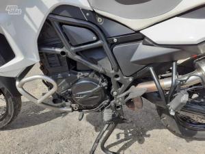 White BMW F 800GS 2011 in Panevezys, with an engine capacity of 0.80 L and mileage of 40 thousand km for 4800 €, photo 6 on AUTOMOTO.COM.LV