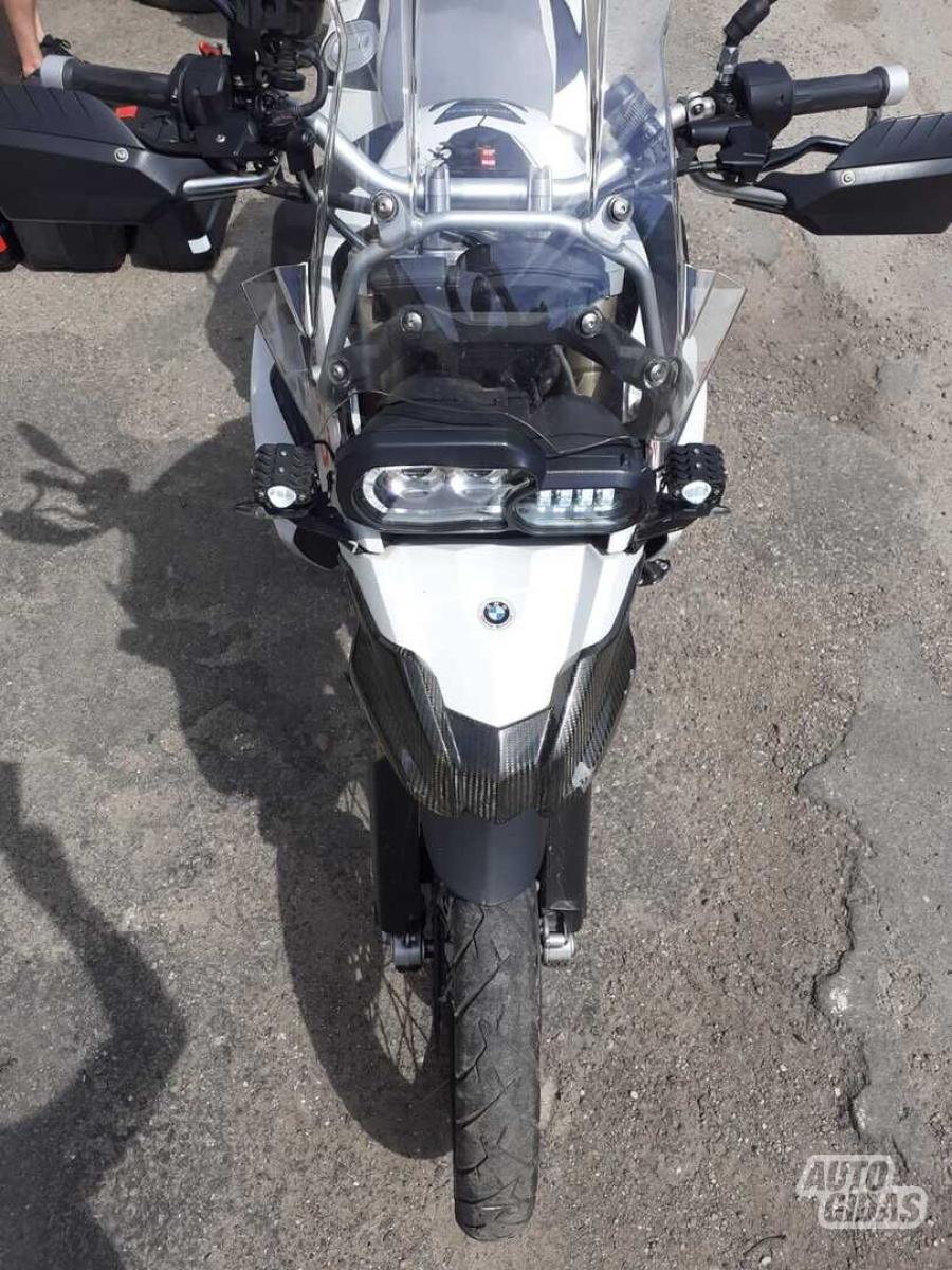 White BMW F 800GS 2011 in Panevezys, with an engine capacity of 0.80 L and mileage of 40 thousand km for 4800 €, photo 11 on AUTOMOTO.COM.LV