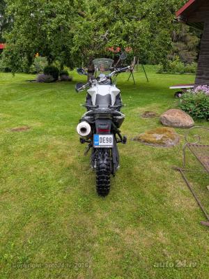 Balts BMW F 800GS 2012 Tallina, ar dzinēja tilpumu 0.80 L un nobraukumu 50 tūkst. km par 5999 €, foto 5 vietnē AUTOMOTO.COM.LV