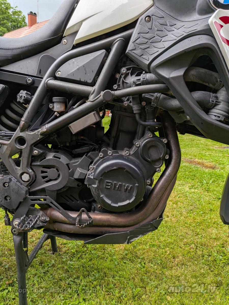Balts BMW F 800GS 2012 Tallina, ar dzinēja tilpumu 0.80 L un nobraukumu 50 tūkst. km par 5999 €, foto 8 vietnē AUTOMOTO.COM.LV