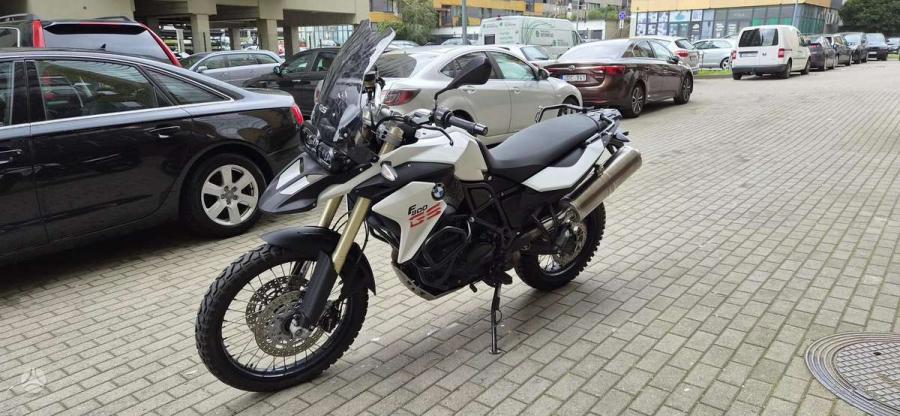White BMW F 800GS 2012 in Vilnius, with an engine capacity of 0.80 L and mileage of 61 thousand km for 5200 €, photo 4 on AUTOMOTO.COM.LV
