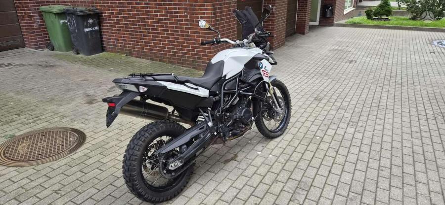 White BMW F 800GS 2012 in Vilnius, with an engine capacity of 0.80 L and mileage of 61 thousand km for 5200 €, photo 5 on AUTOMOTO.COM.LV