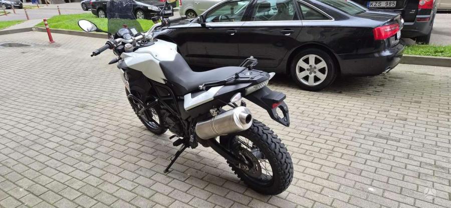 White BMW F 800GS 2012 in Vilnius, with an engine capacity of 0.80 L and mileage of 61 thousand km for 5200 €, photo 6 on AUTOMOTO.COM.LV
