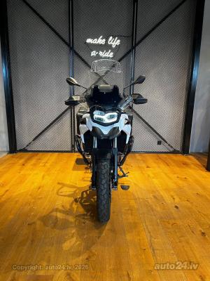 White BMW F 800GS 2024 in Tallinn, with an engine capacity of 0.90 L and mileage of 16 thousand km for 11900 €, photo 7 on AUTOMOTO.COM.LV